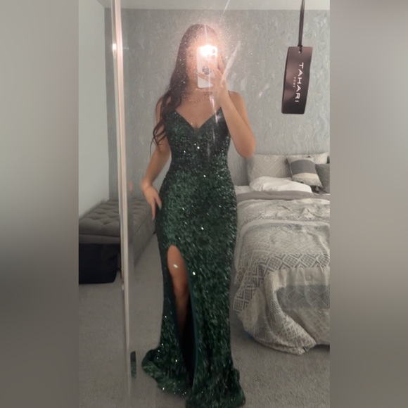 Jenny Rogan | Dresses | Jenny Rohan Emerald Prom Dress | Poshmark